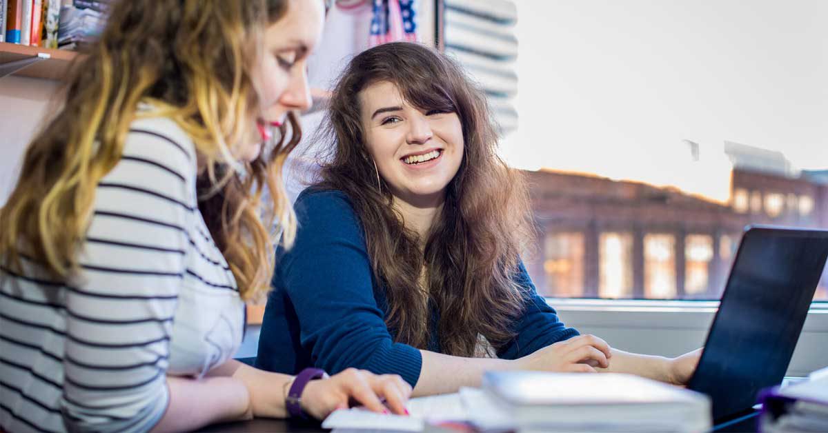 Our student testimonials about what it's like to study online with us.